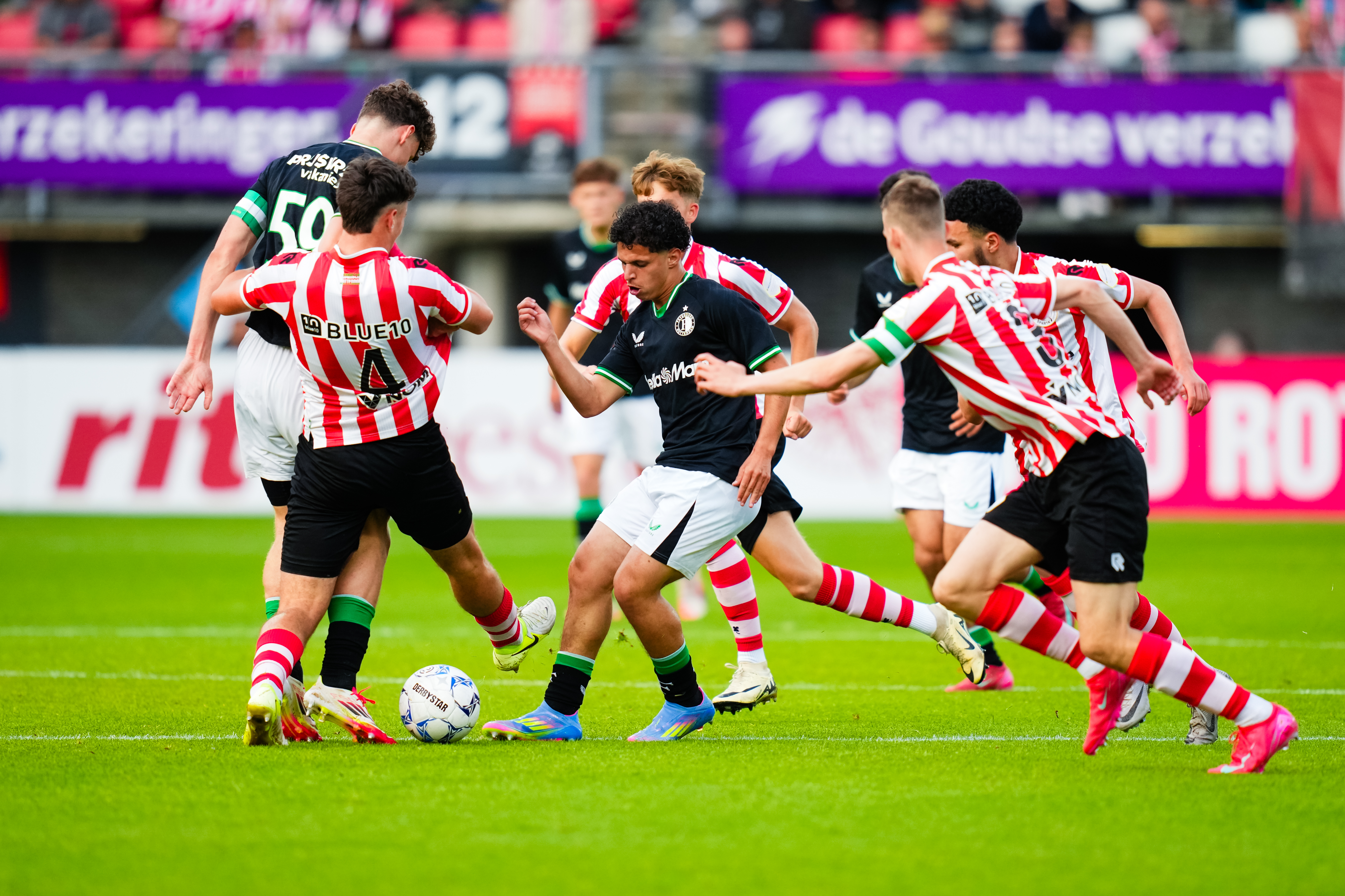 Feyenoord O21 mist promotie na spannende return tegen Jong Sparta